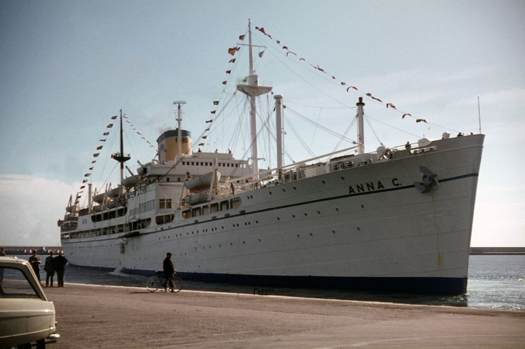 Muy feliz cumpleaños Costa Cruceros!